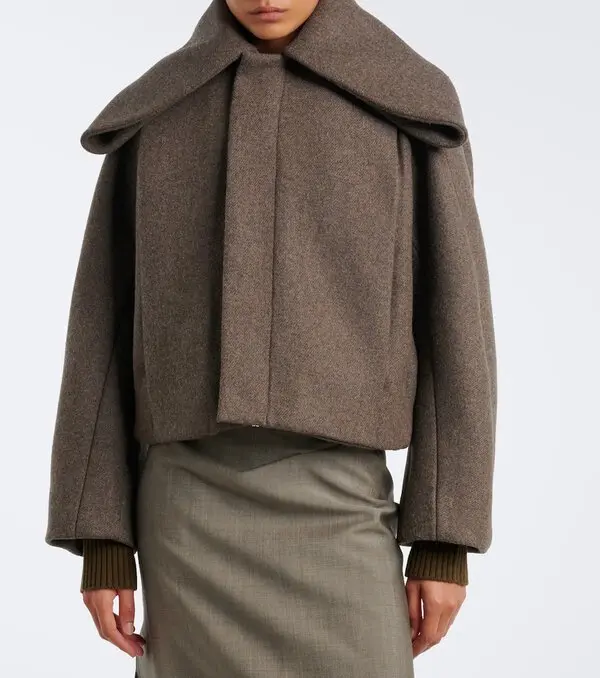 Victoria Beckham Wool-blend Jacket - Brown