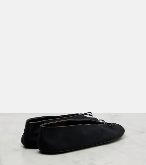 THE ROW Fay Ballet Flats - Black