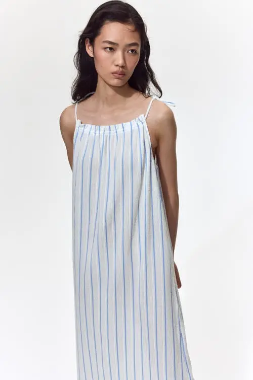 H&M Crinkled Jersey Maxi Dress With Tie Shoulder Straps - White/striped