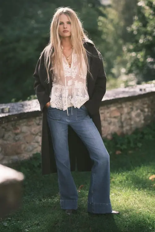 H&M Flared High Waist Jeans
