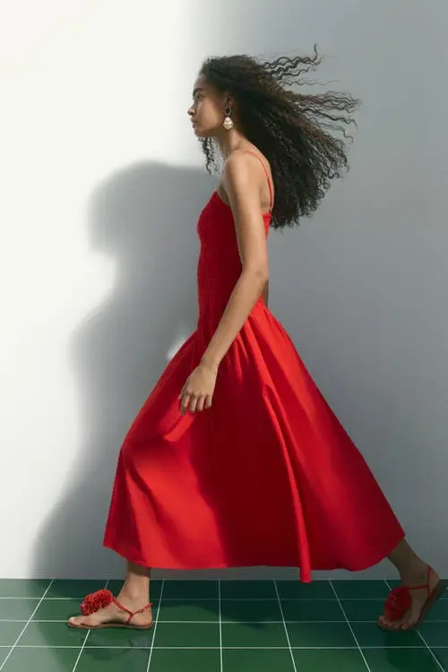 H&m Smocked Flared-skirt Dress - Red