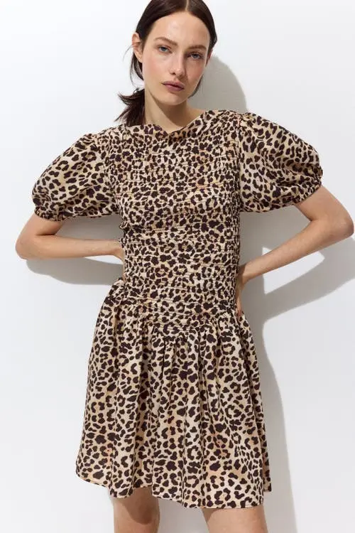 H&m Smocked Bodice Puff Sleeve Mini Dress With Leopard Print - Light Beige/leopard Print