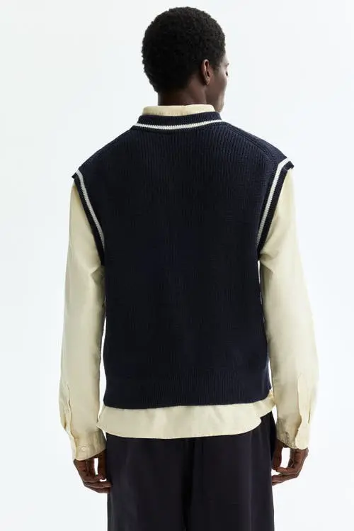 H&m Loose Fit Knitted Sweater Vest