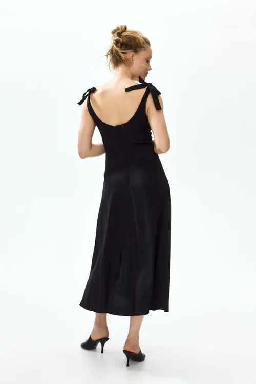 H&m Mama Tie-strap Nursing Dress