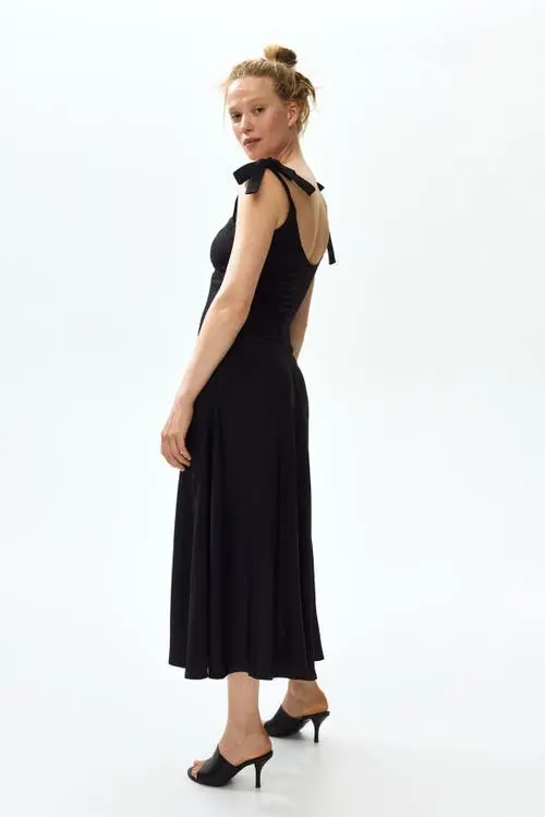 H&m Mama Tie-strap Nursing Dress