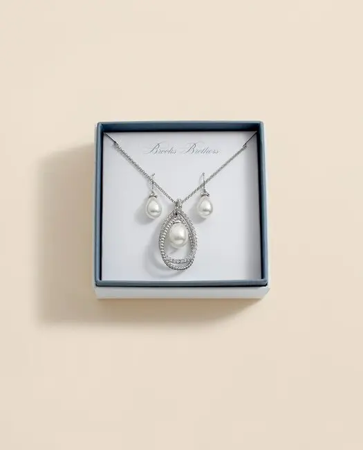 Brooks Brothers Orbital Interlocking Faux- Pearl And Crystal Set - Silver