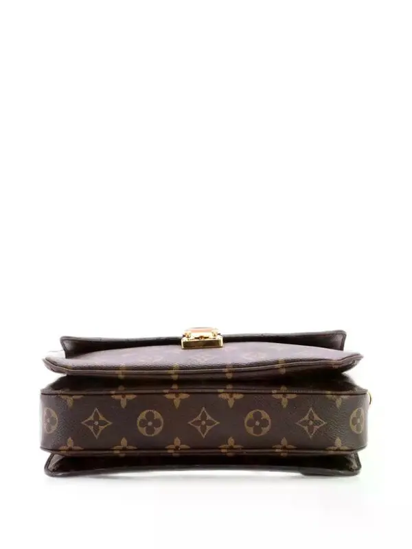 LOUIS VUITTON Pochette Métis Monogram Canvas Crossbody Bag