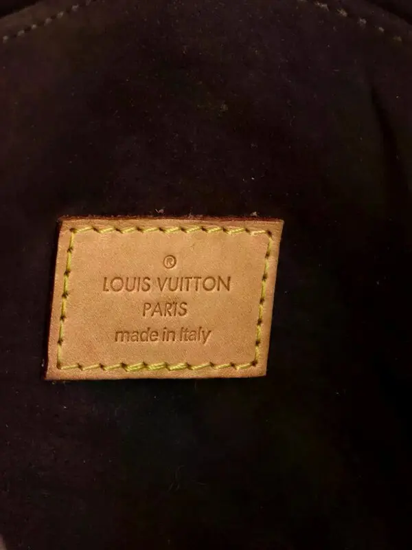 LOUIS VUITTON Pochette Métis Monogram Canvas Crossbody Bag