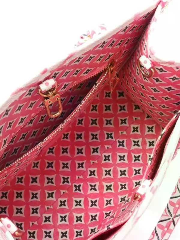 LOUIS VUITTON 2021 On-the-go Pm Handbag