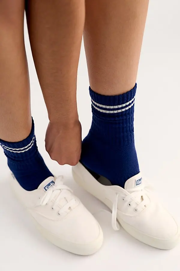 LE BON SHOPPE Crew Socks With Athletic Stripe Design - Navy