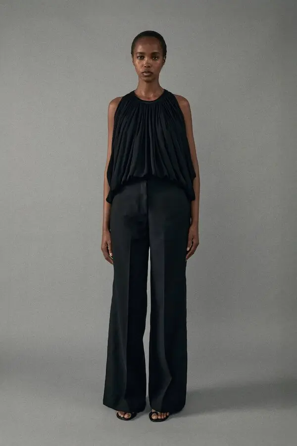 HEIRLOME Lizette Top With Removable Chantilly Lace Collar