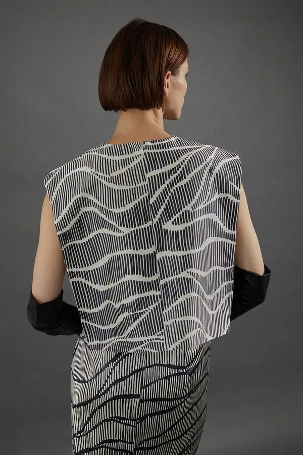 HEIRLOME Milagros Top In Linear Print