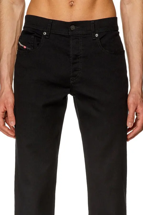 DIESEL® D-finitive Tapered-leg Jeans