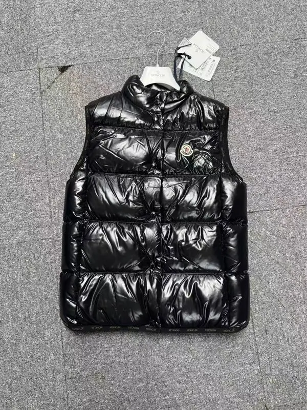 Moncler Badia Down Gilet - Black