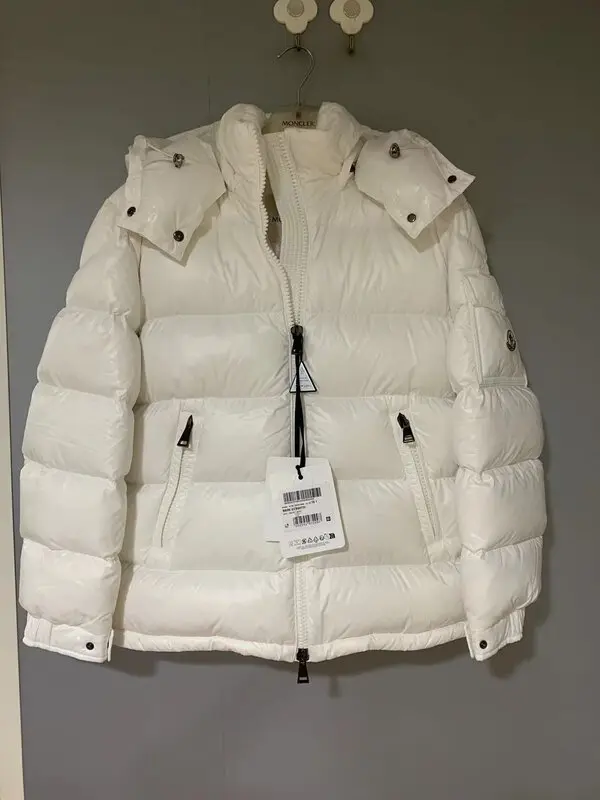 Moncler Maire Hooded Short Down Jacket - White