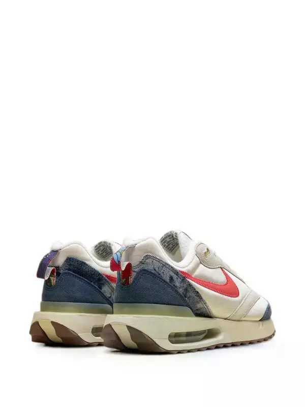 Nike Max Dawn Lace-up Sneakers - Neutrals