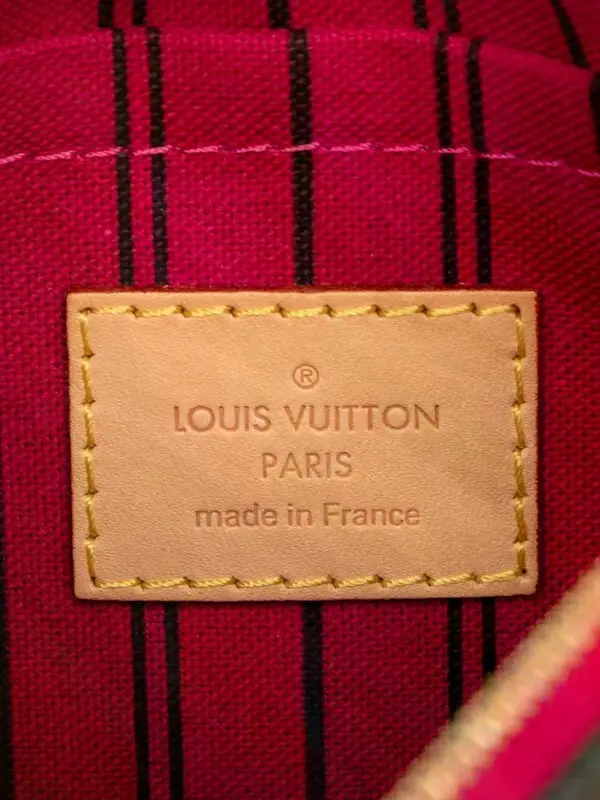 LOUIS VUITTON 2017 Monogram Pochette Pm Pouch