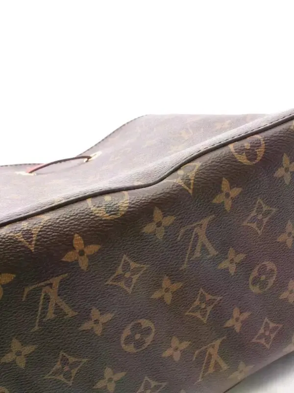 LOUIS VUITTON Monogram Néonoé Bucket Bag