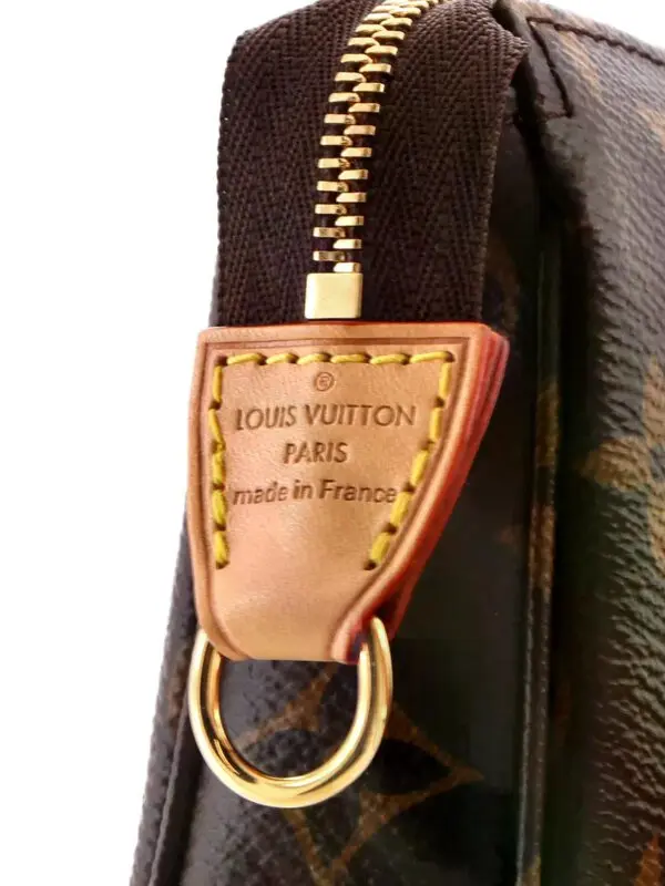 LOUIS VUITTON Monogram Canvas Pochette Accessoires Nm Clutch Bag