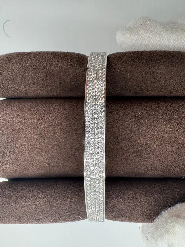 Hermès Diamond Kelly Bracelet In White Gold