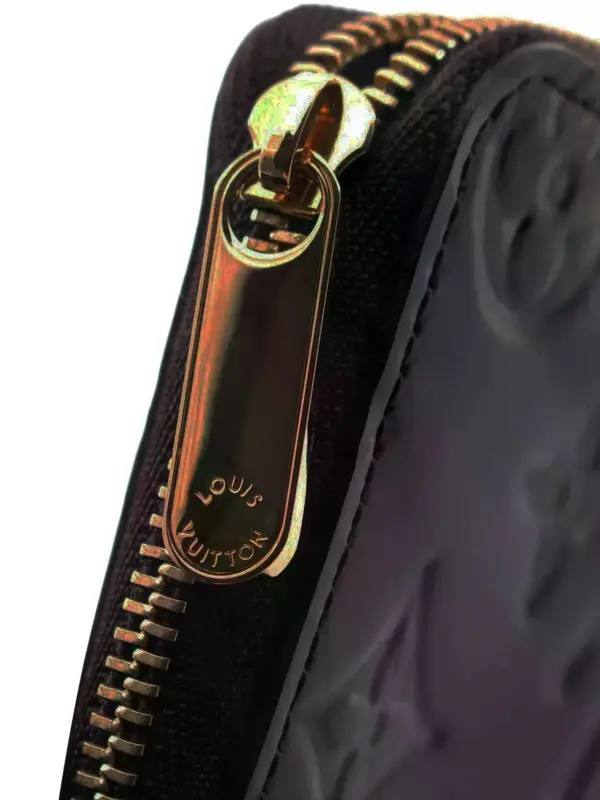 LOUIS VUITTON 2011 Vernis Amarante Wallet