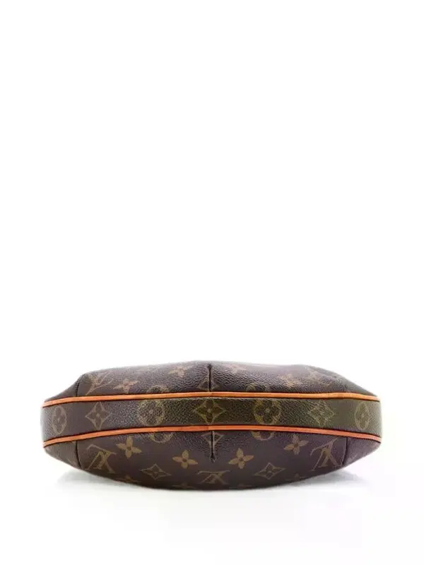 LOUIS VUITTON Monogram Canvas Croissant Pm Hobo Bag - Brown