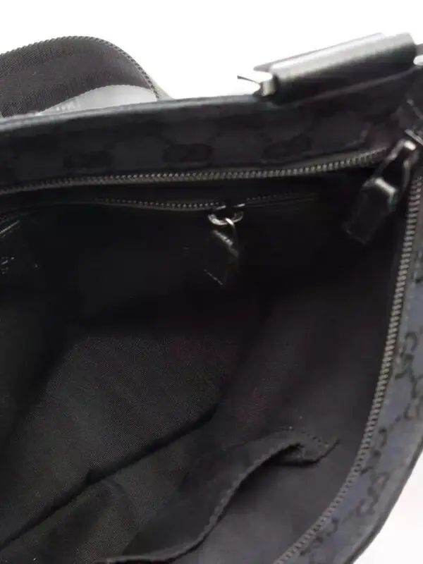 Gucci Gg Canvas Shoulder Bag - Black