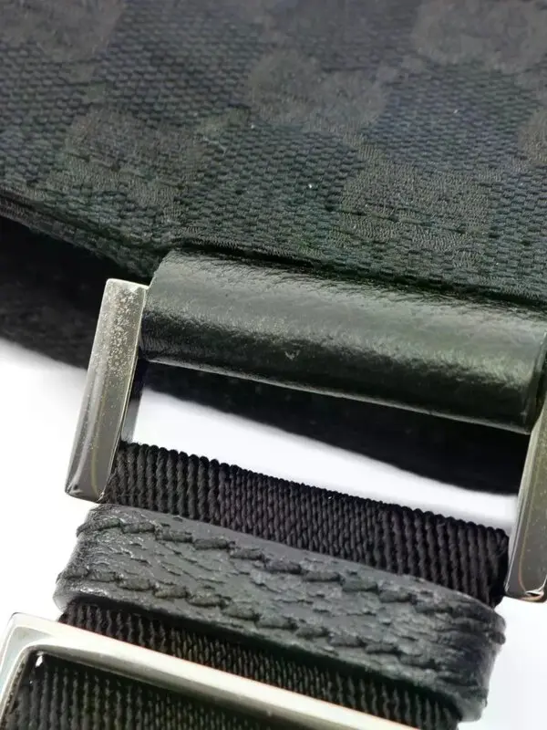 Gucci Gg Canvas Shoulder Bag - Black