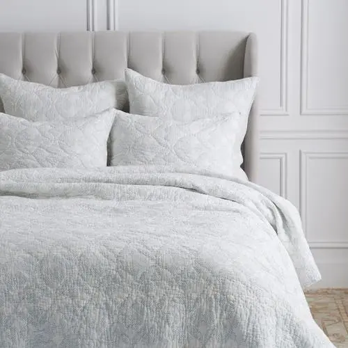 ELISABETH YORK Paloma Queen Quilt