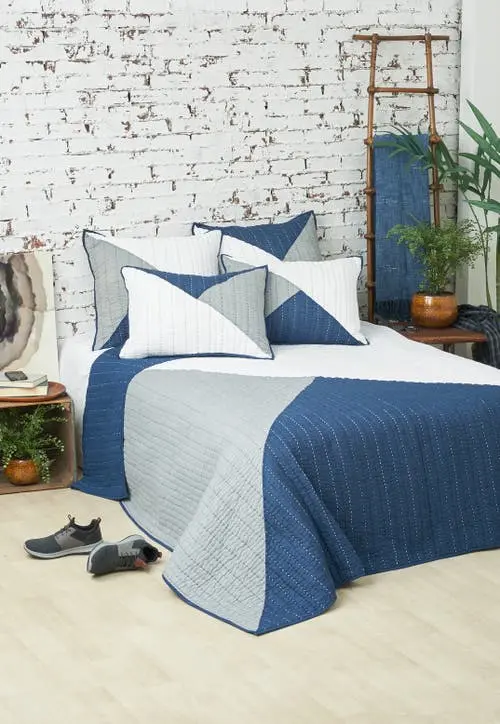 Carol & Frank Asymmetrical Queen Quilt