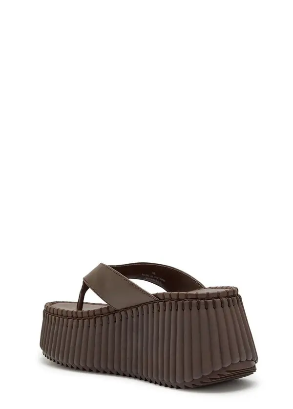 Chloé Nama 80 Leather Wedge Thong Sandals