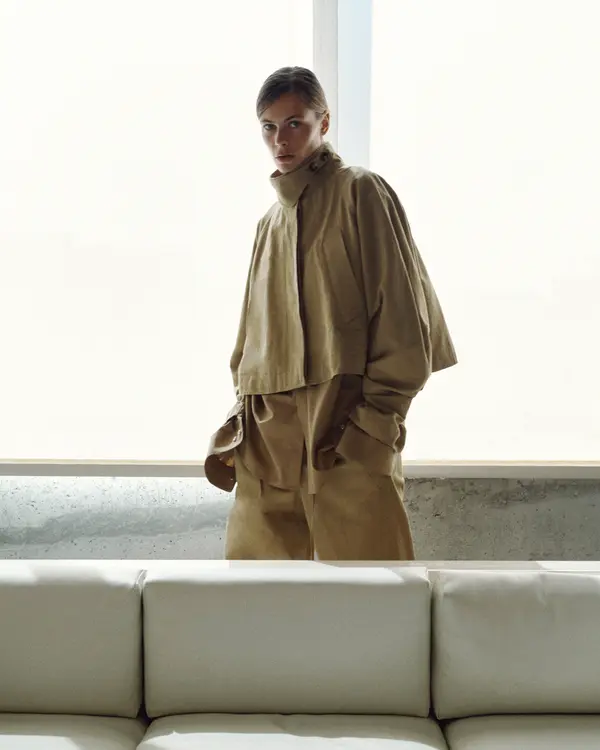 Helmut Lang Cropped Cotton Linen Trench Jacket - Neutral