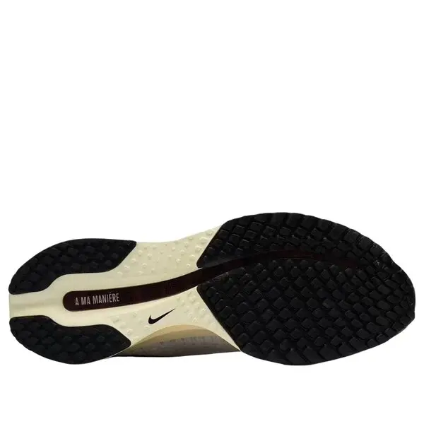 Nike A Ma Maniére X Pegasus Premium Sneakers - Summit White/metallic Silver