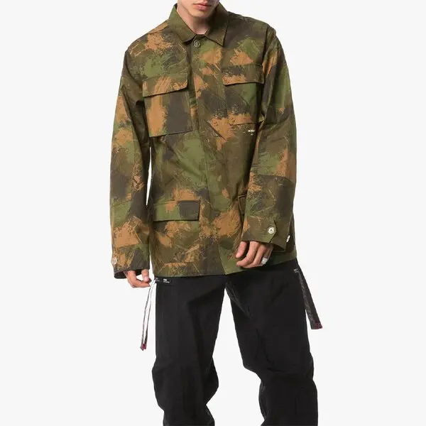 Off-White C/ Camouflage Jacket