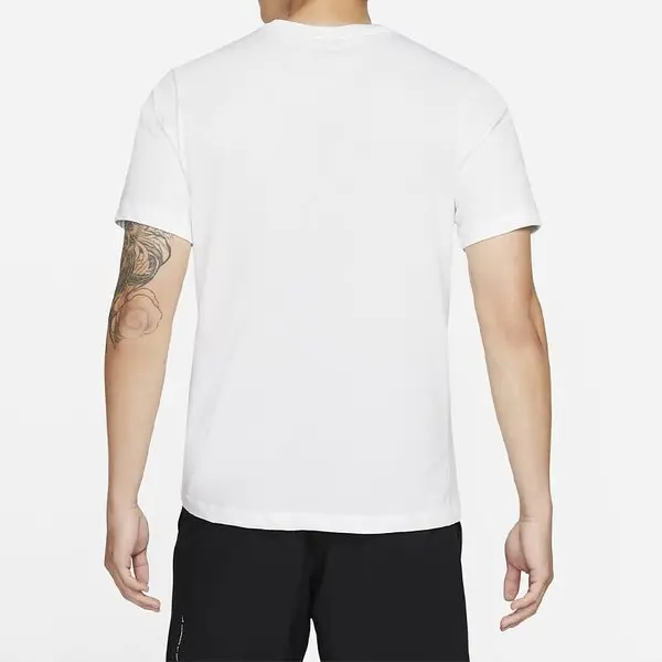 Nike Dri-fit Short Sleeve T-shirt With Geometric Print