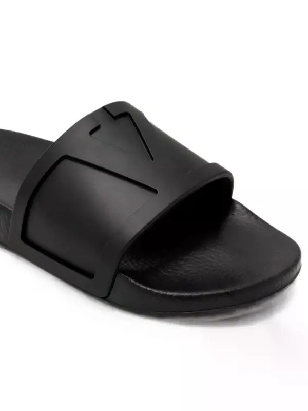 Valentino Garavani Vlogo Signature Slip-on Sandals