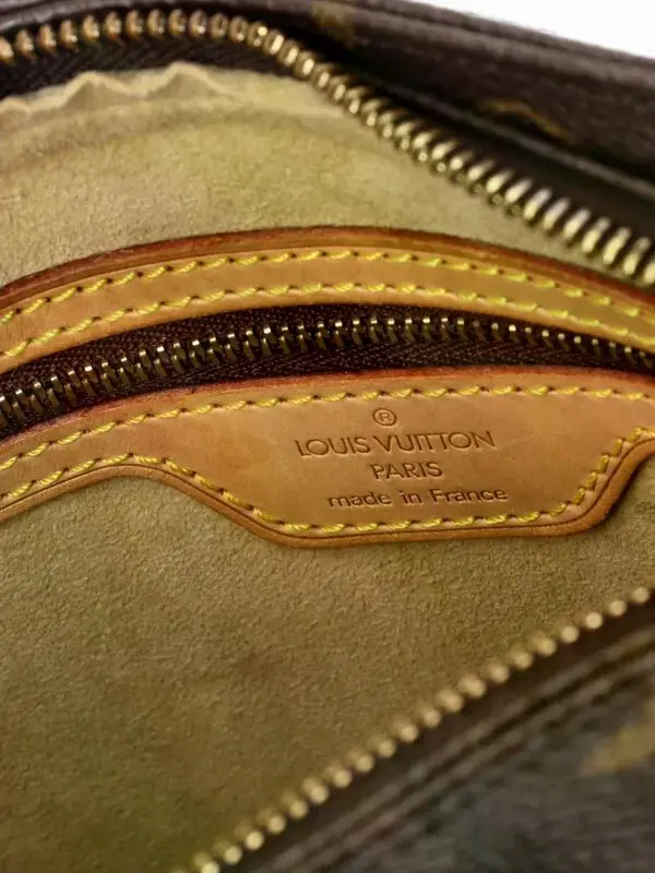 LOUIS VUITTON Monogram Canvas Mm Satchel