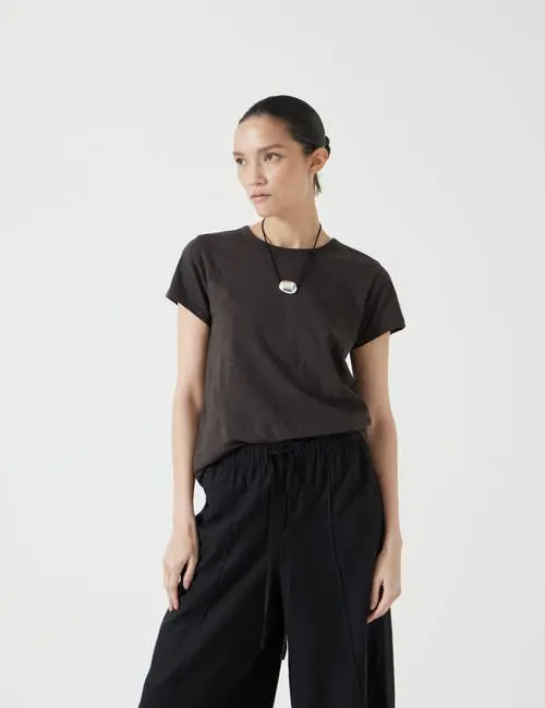 HUSH Slim Fit Slub Cotton Crew Neck T-shirt - Dark Brown