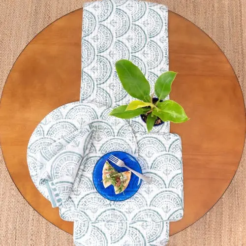 Carol & Frank Halsey Scallop Table Runner 14" X 51