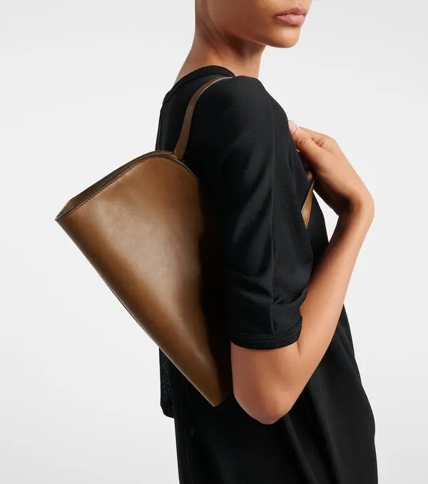THE ROW Peggy Leather Clutch - Brown
