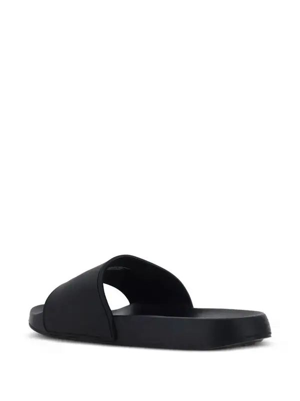 Moose Knuckles Logo Icon Sport Slides