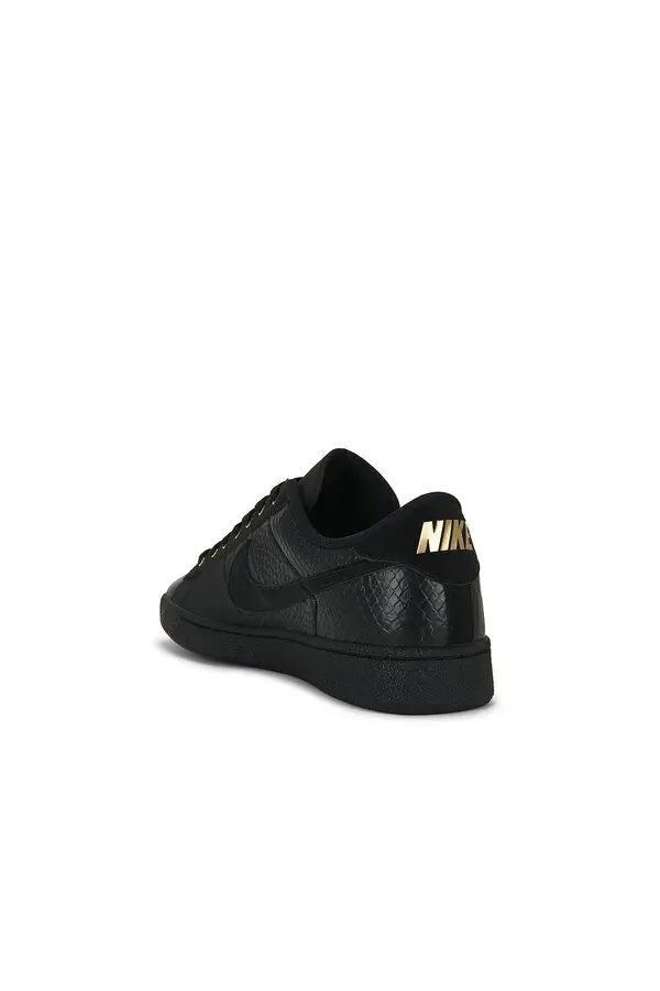 Nike Classic Cs Prm Wtch Bnd Sneakers - Black