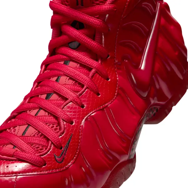 Nike Foamposite Pro Athletic Shoes