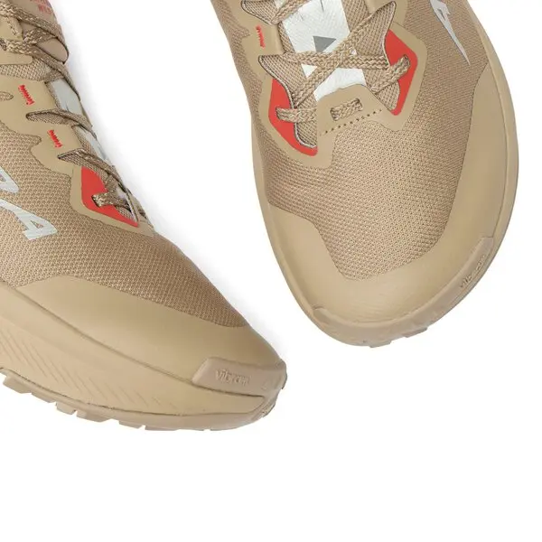AND WANDER X Altra Experience Wild 3
