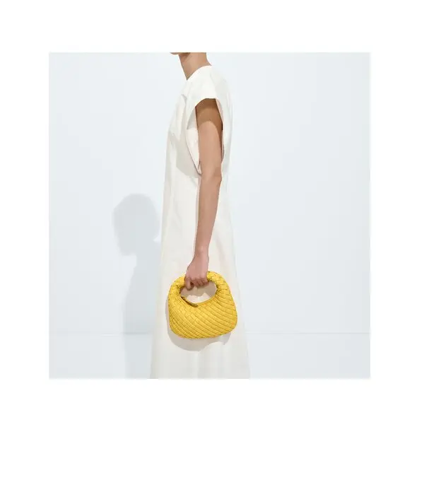Bottega Veneta Zippered Handbag