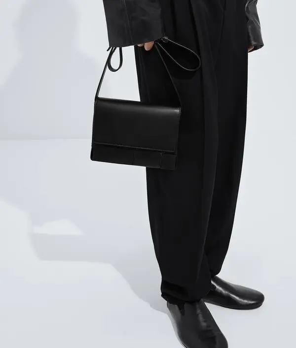 Bottega Veneta Angolo Messenger