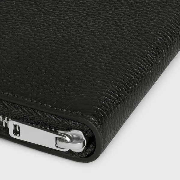 Celine Large Zipped Wallet In Grained Calfskin