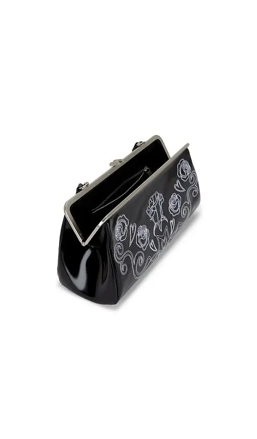 MARKGONG Embroidered Metal Clasp Bag