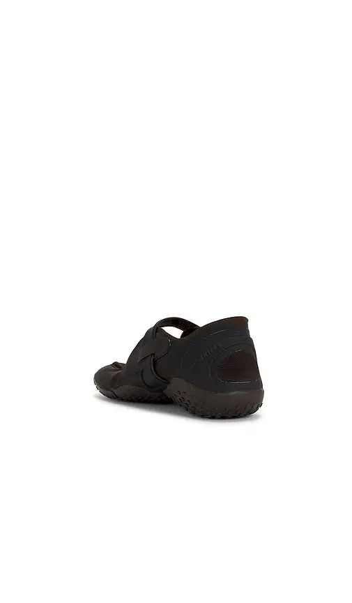 NIKESKIMS Rift Mesh Split-toe Sneakers - Brown