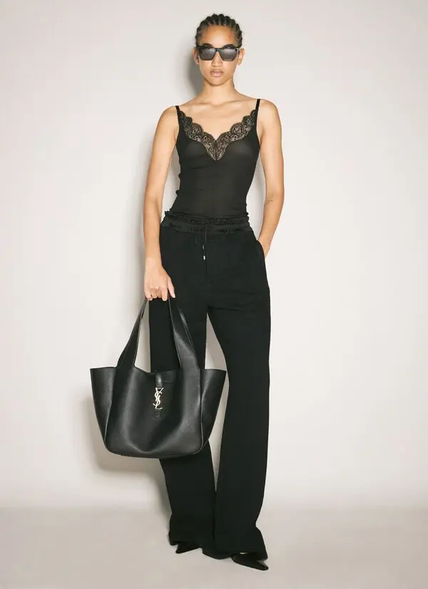 Saint Laurent Le 5 À 7 Bea Shoulder Bag - Black